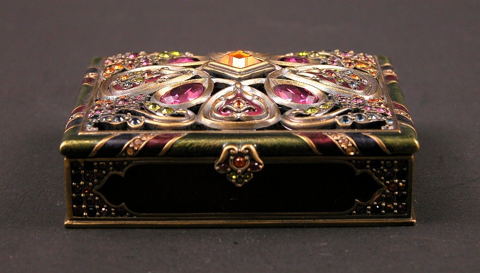 Jay Strongwater Enameled Box, 06.04.04, Sold: $287.5