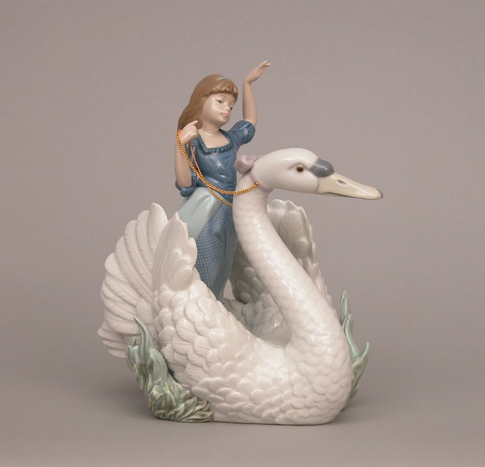 Lladro "Princess and the Swan", 11.19.04, Sold: $166.75
