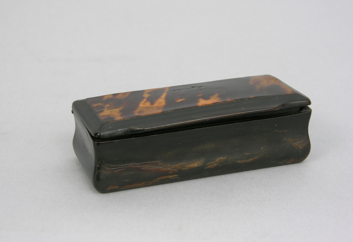 Antique Horn & Tortoise Shell Snuff Box, 03.03.06, Sold: $149.5