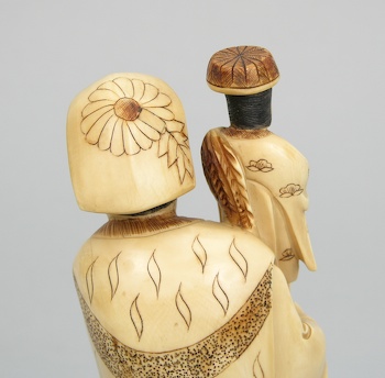 A Signed Ivory Carving of a Puppet Master , 03.01.07