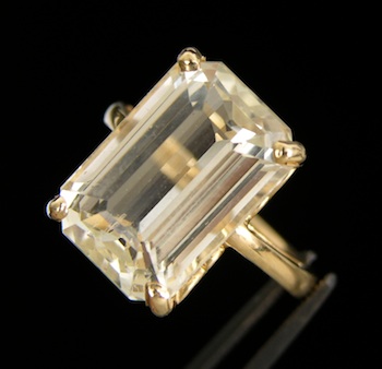 An Impressive Yellow Spodumene Ring , 11.21.08, Sold: $287.5