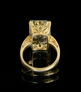 An Impressive Yellow Spodumene Ring , 11.21.08, Sold: $287.5