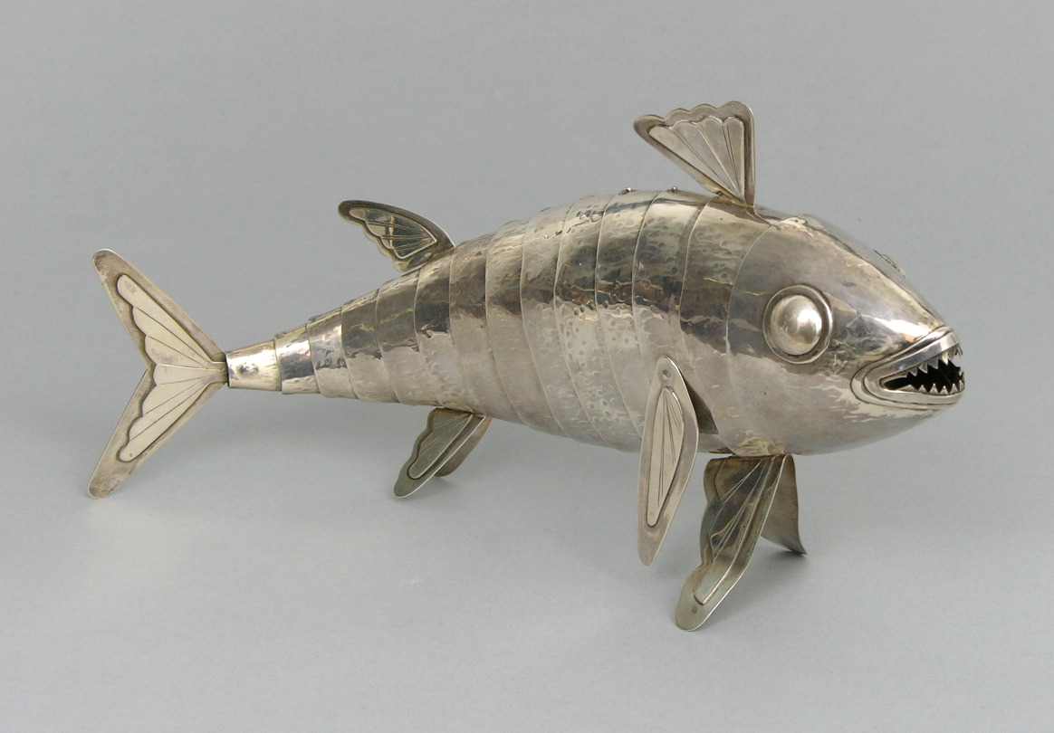 A Silver Articulated Fish Sculpture From Peru, 03.07.09