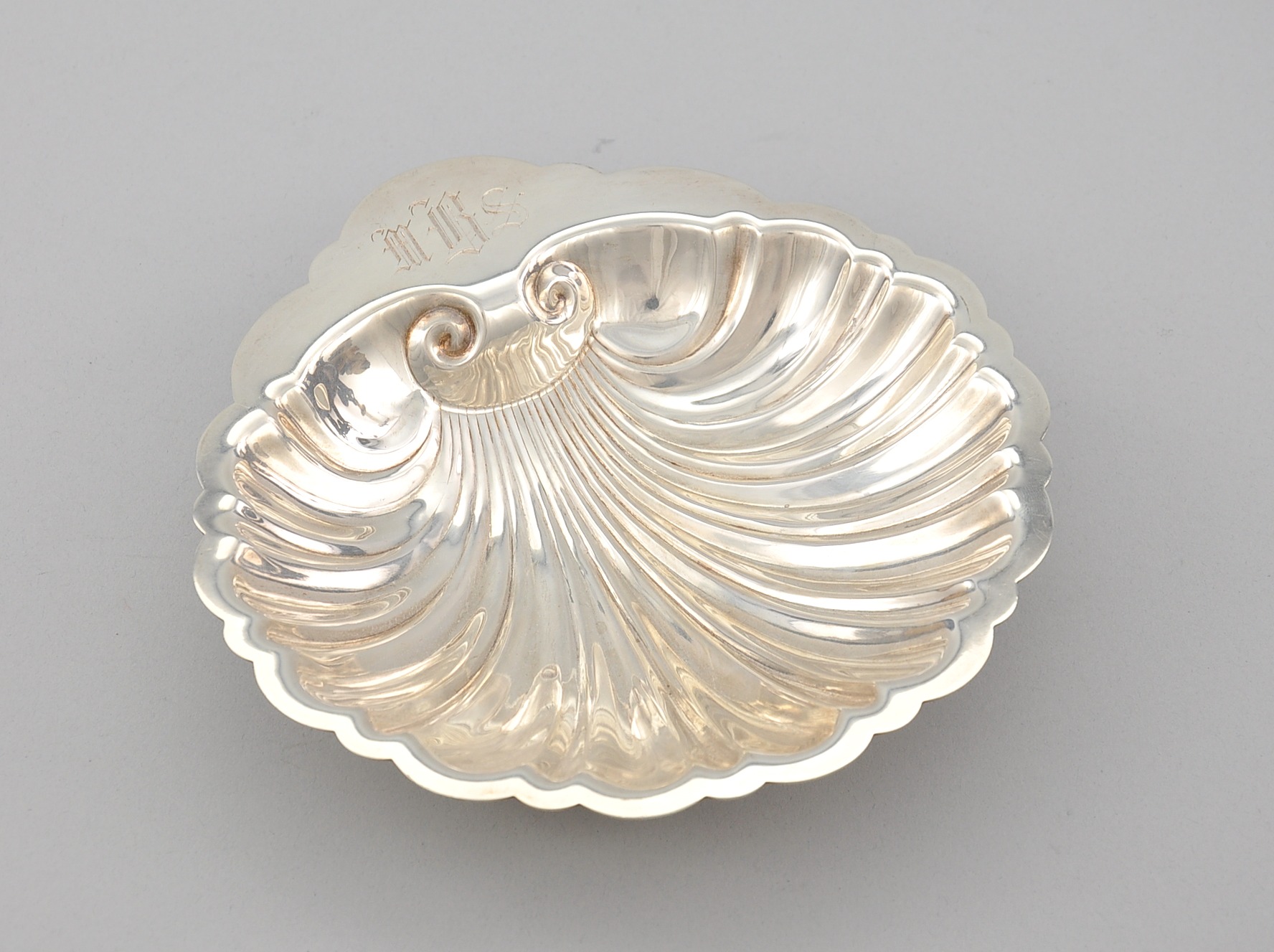 An American Sterling Silver Shell-Shape Dish, Hunt Silver Company , 09. ...