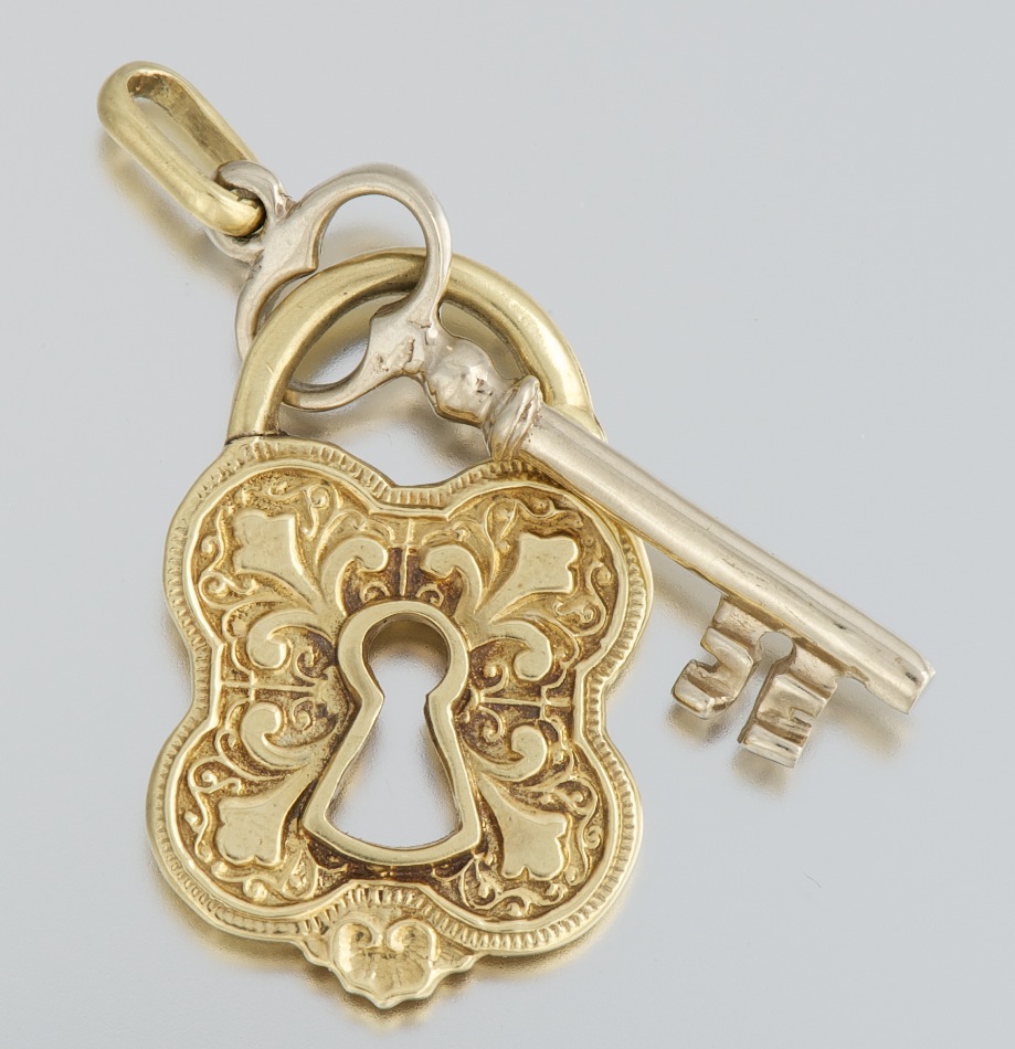 An Italian 18k Gold Lock and Key Pendant , 01.28.11, Sold: $644