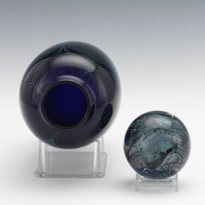 Art Glass, Randy Strong Vase and Paperweight , 04.12.18, Sold: $259.6