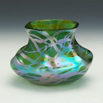 Contemporary Art Glass Vase | Sold for $67.65 | Aspire Auctions