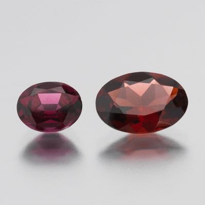 Unmounted Two 9.05 Ct Total Weight Oval Cut Garnets